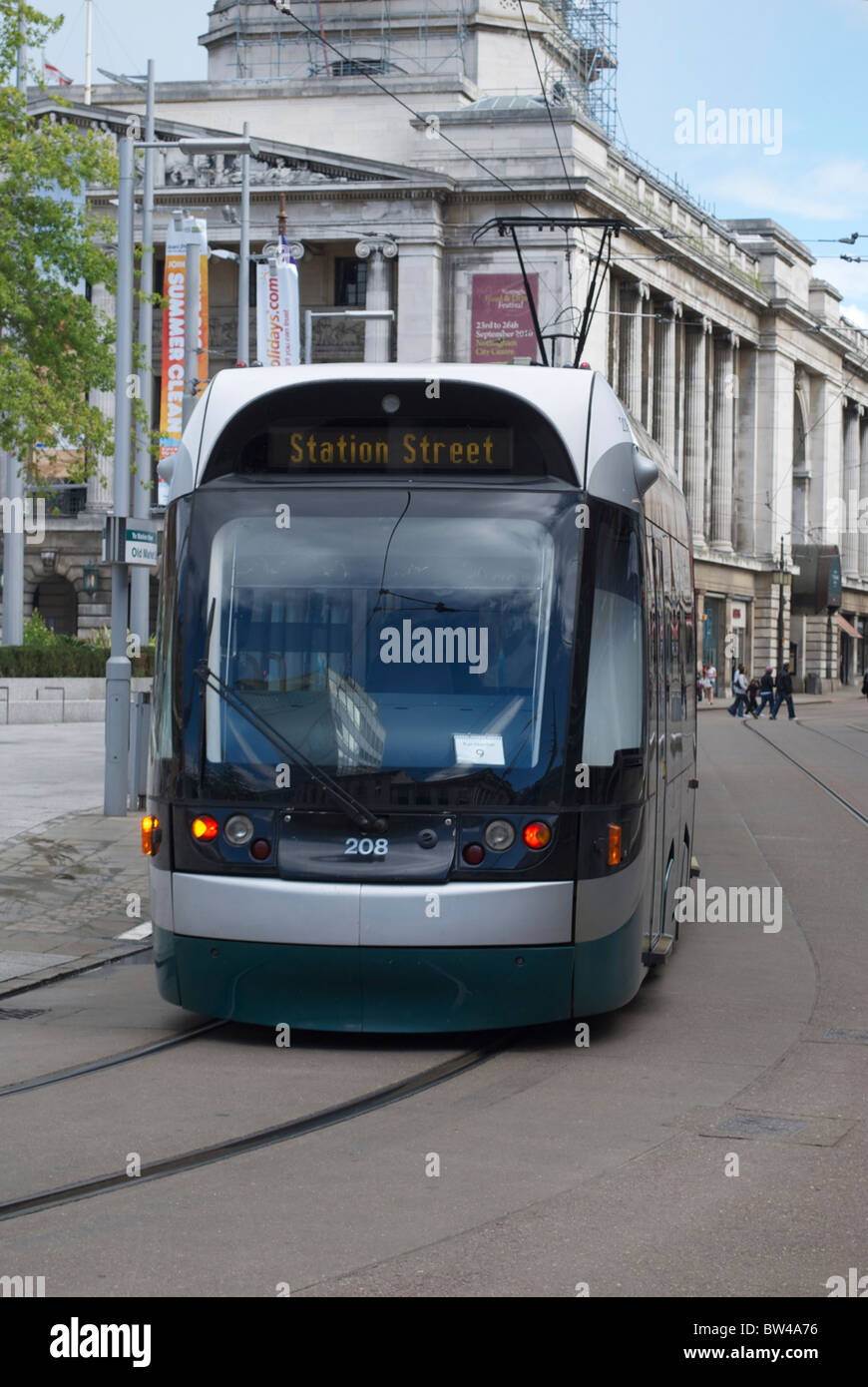 Overhead electric tram lines hi-res stock photography and images - Alamy