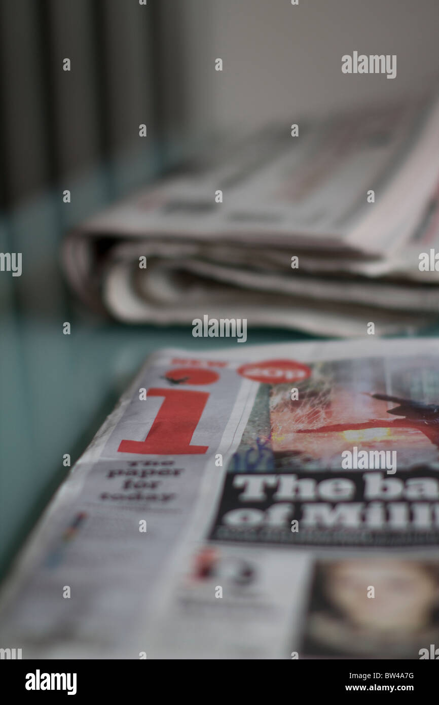 Tabloid hi-res stock photography and images - Alamy