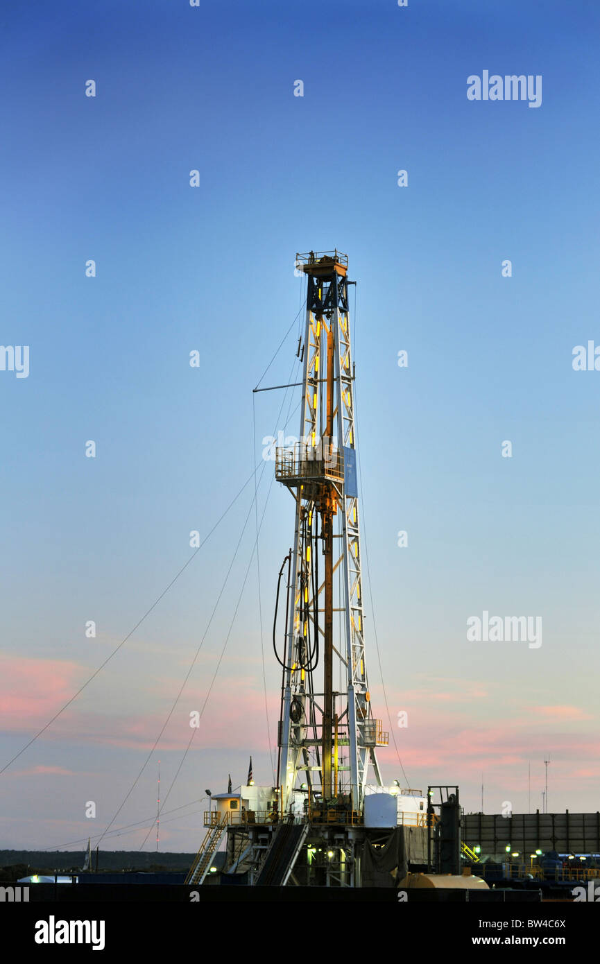 Texas Oil Well Stock Photo - Alamy