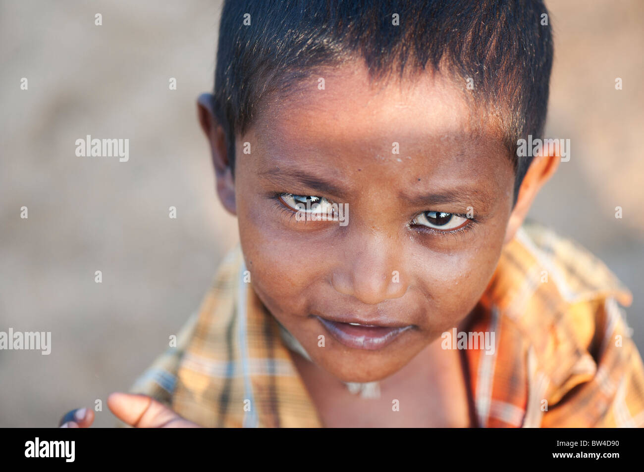 Poor kid happy indian boy hi-res stock photography and images - Alamy