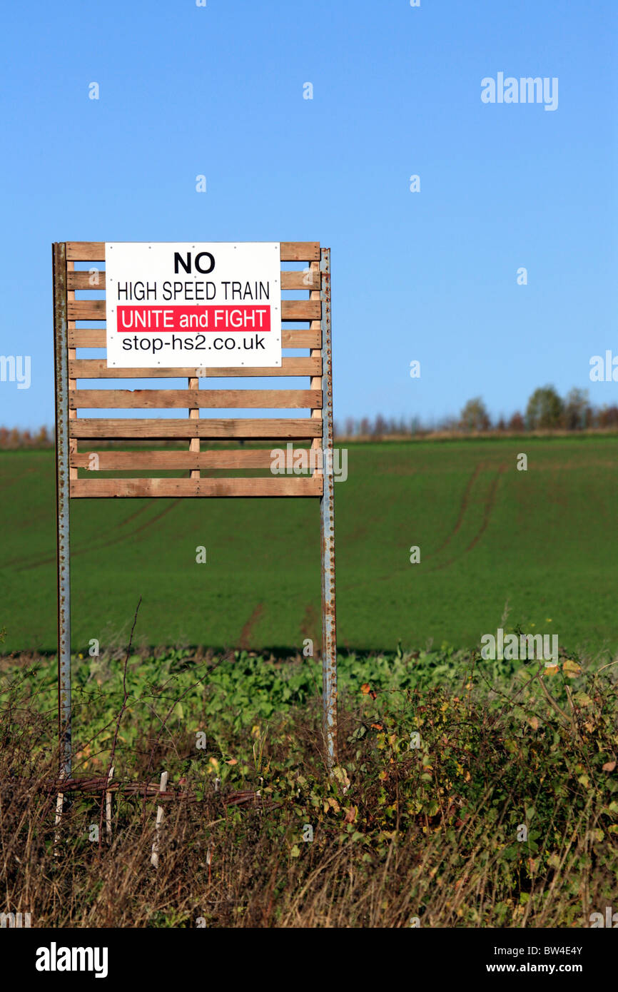 Welsh stop sign hi-res stock photography and images - Alamy