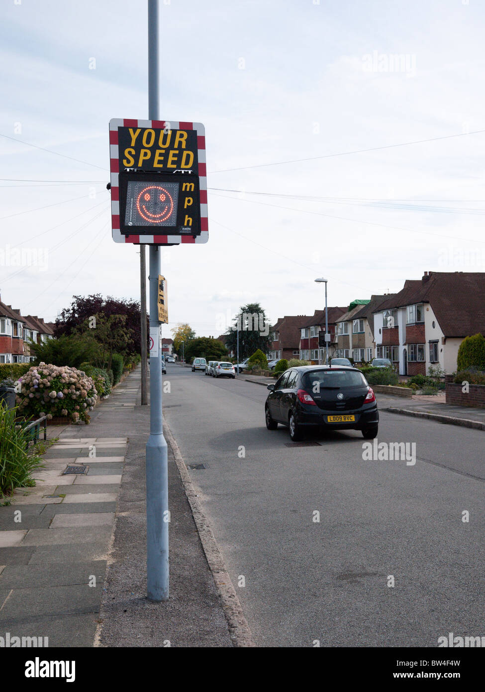 Your Speed LED Indicator shows speed and happy or unhappy faces as cars ...