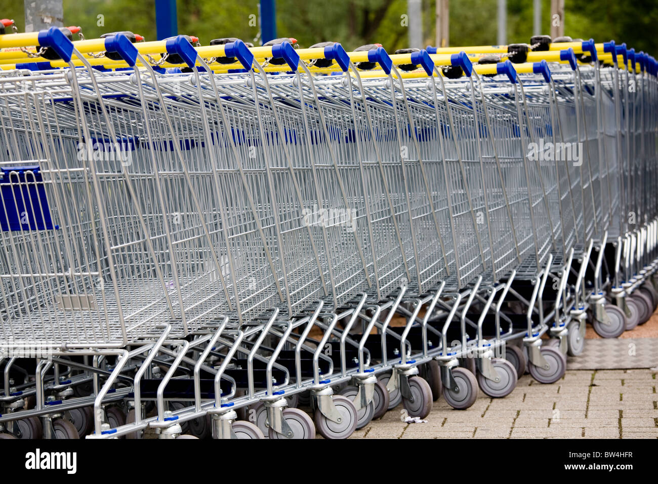 cart for a supermarket Stock Photo - Alamy