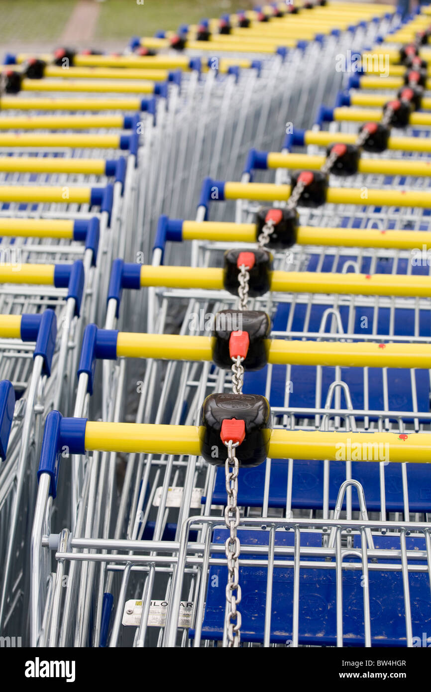 cart for a supermarket Stock Photo - Alamy