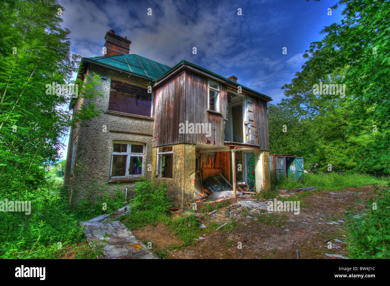 Derelict House done in high dynamic range Stock Photo - Alamy