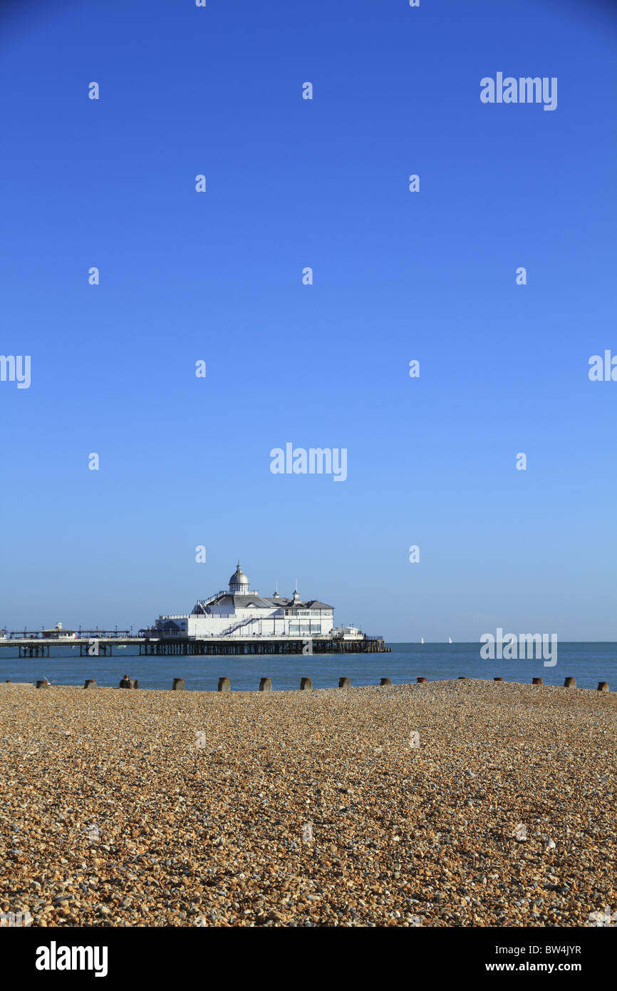 Eastbourne seafront promenade and beach, East Sussex, England Stock ...