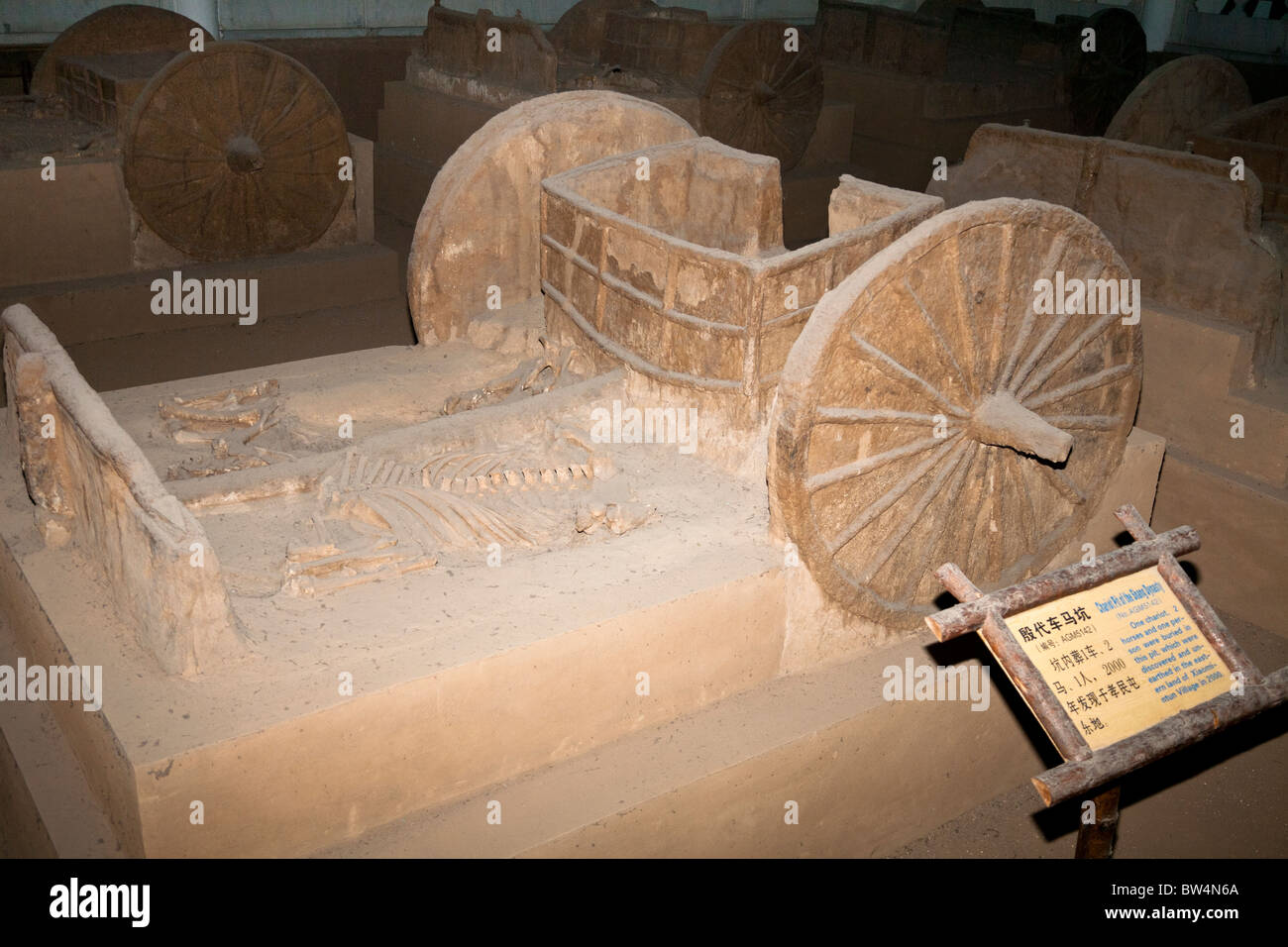 Chariot in chariot pit from the Shang Dynasty, Yin Ruins Museum, Anyang ...