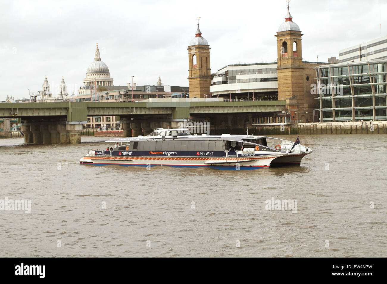 Tfl river hi-res stock photography and images - Alamy