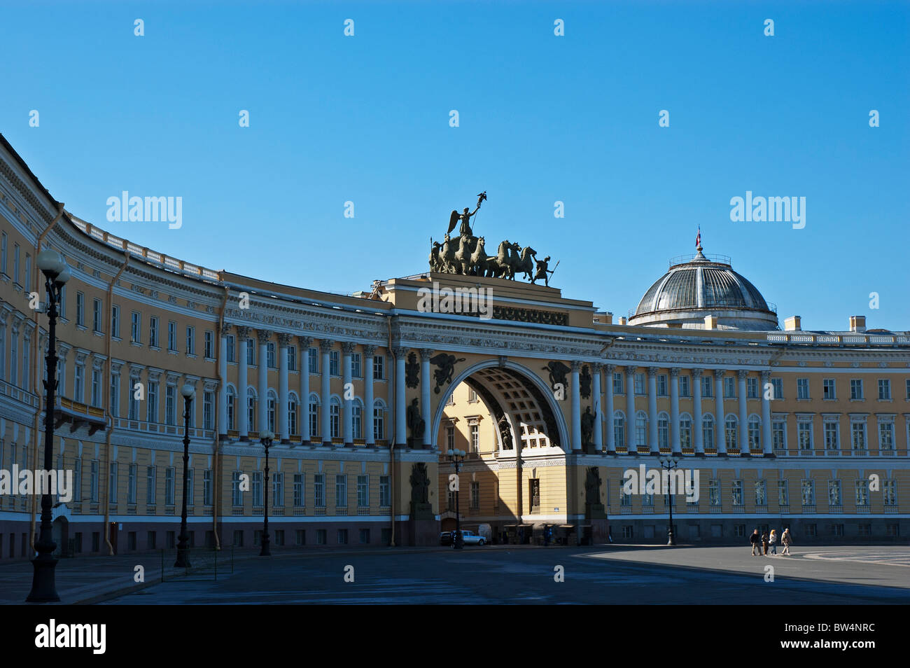 The bow-shaped General Staff Building constructed as an architectural ...