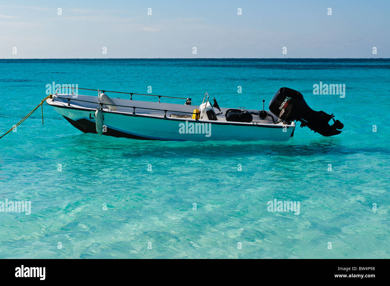 Cuba boat beach hi-res stock photography and images - Alamy