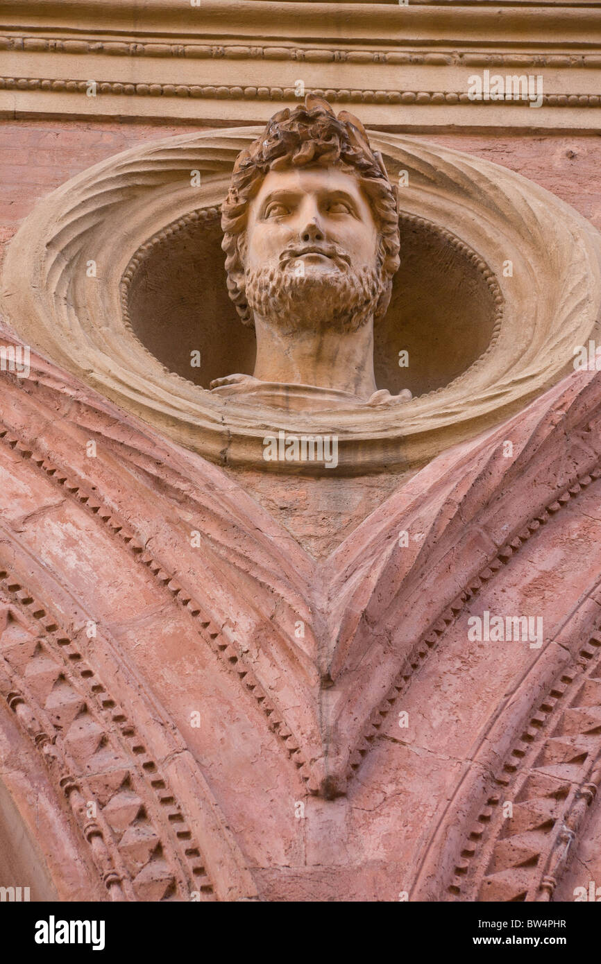 Human head motif hi-res stock photography and images - Alamy