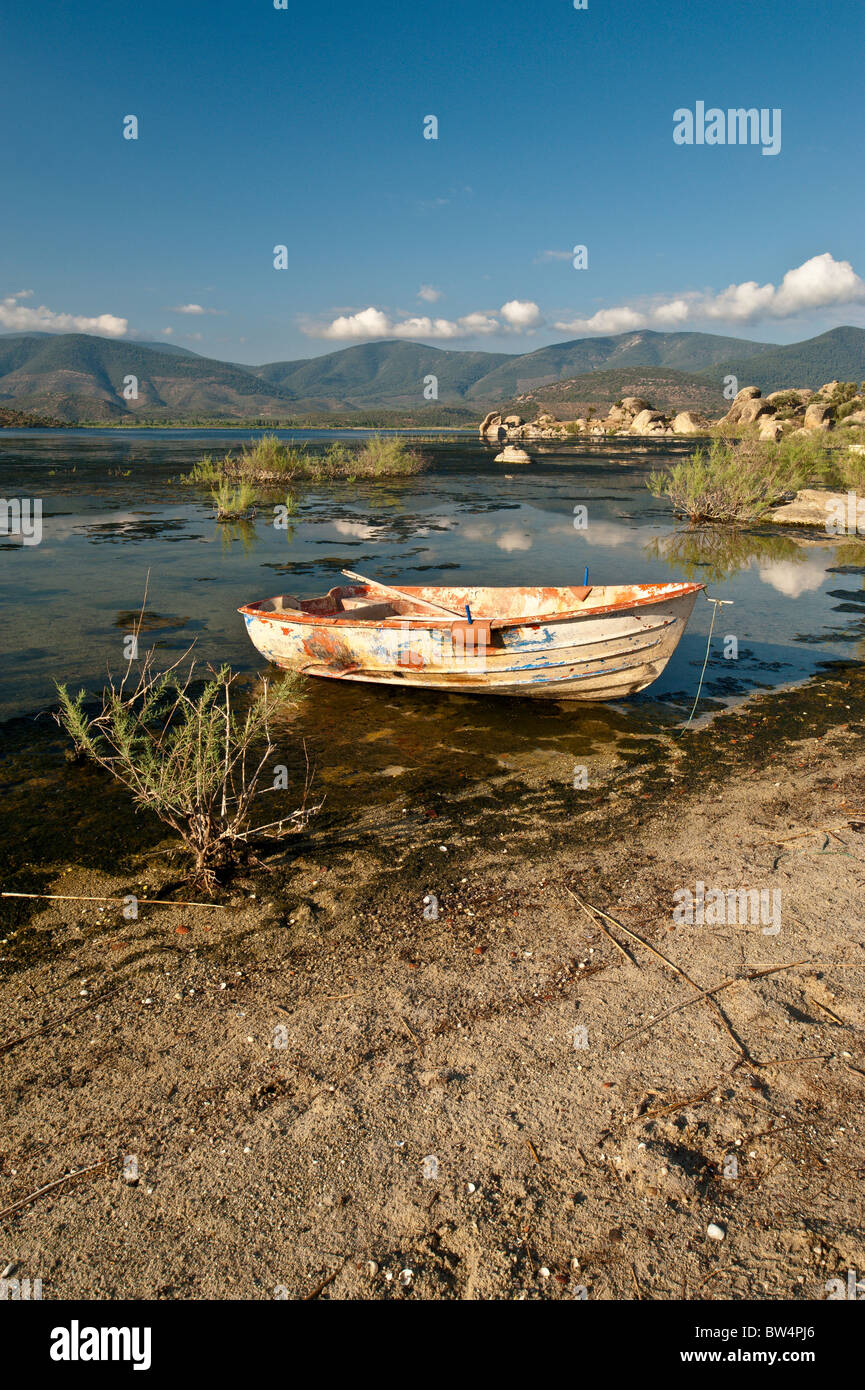 A beached rowing boat on the shore of Bafa Lake, Mugla, Turkey Stock ...