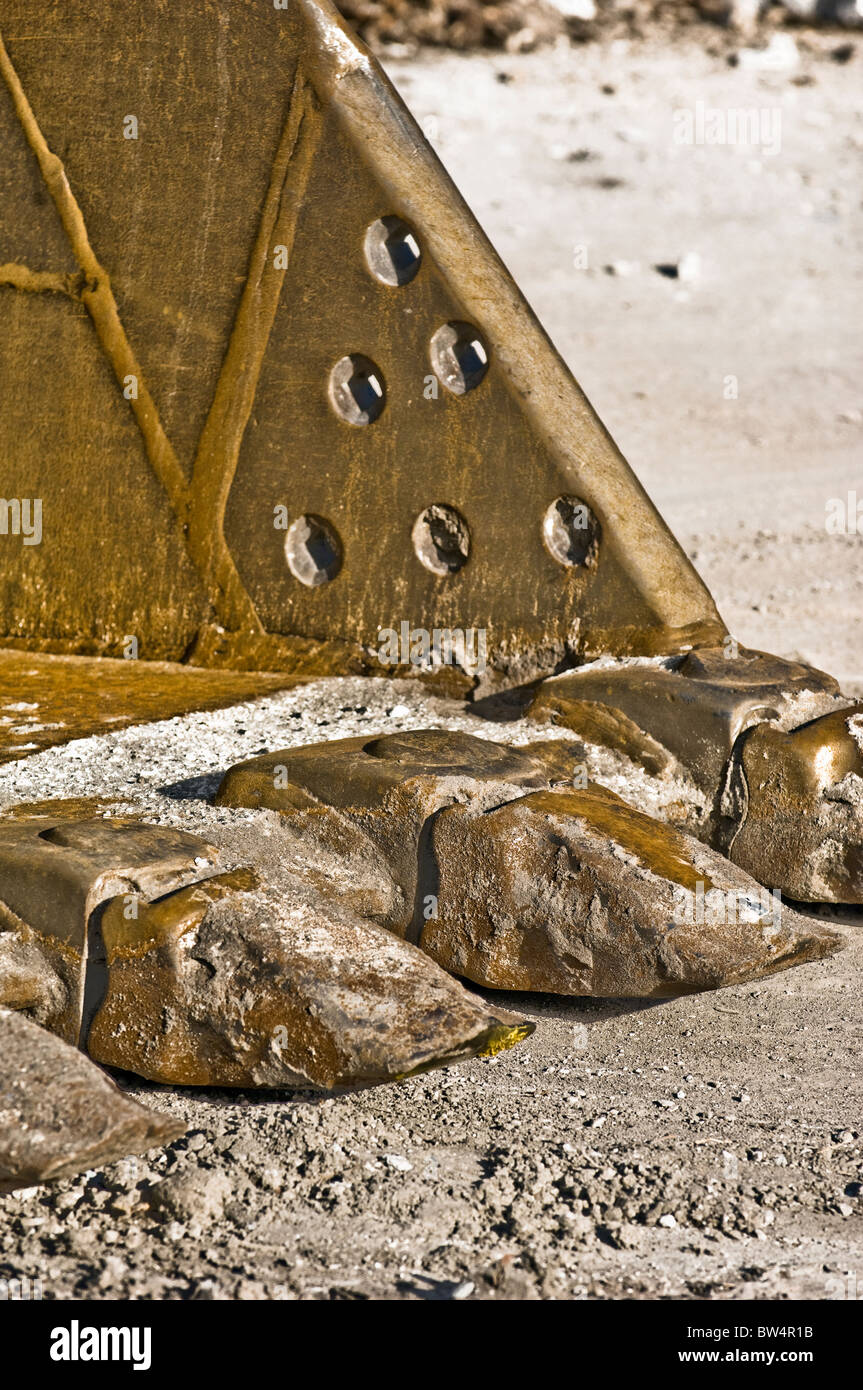 construction earthmoving equipment bucket Stock Photo - Alamy
