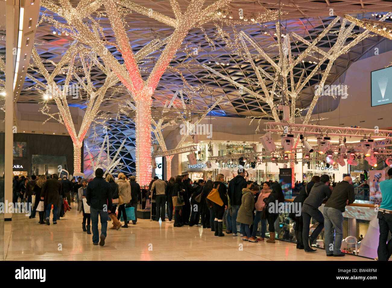 Westfield london atrium hi-res stock photography and images - Alamy