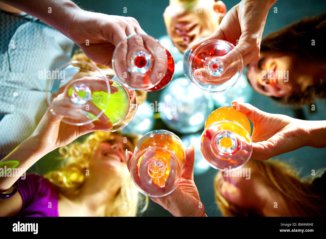 Clink glasses each other hi-res stock photography and images - Alamy