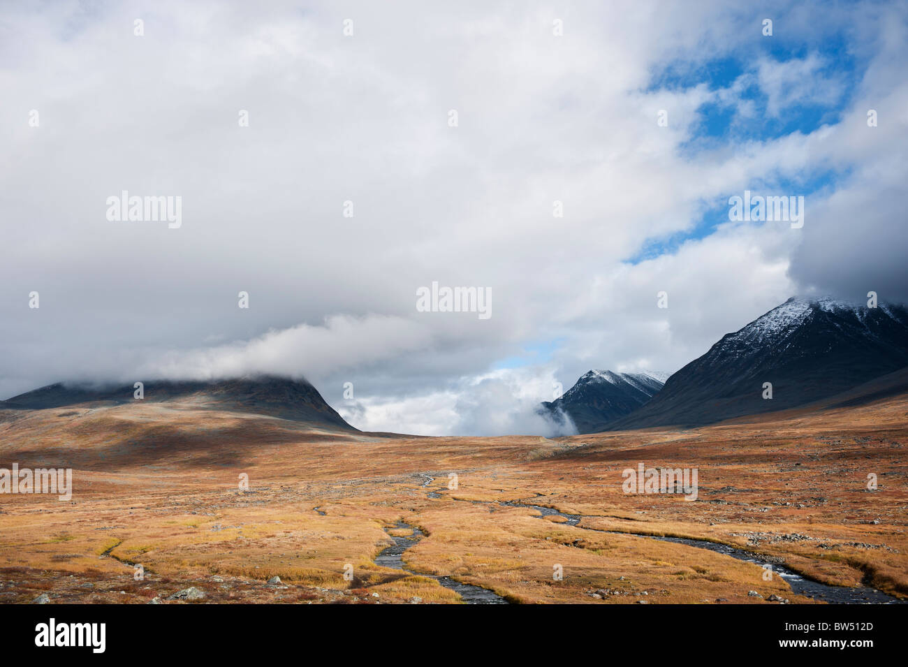 View of Stuor Reaiddavaggi valley from Salka hut, Kungsleden trail ...
