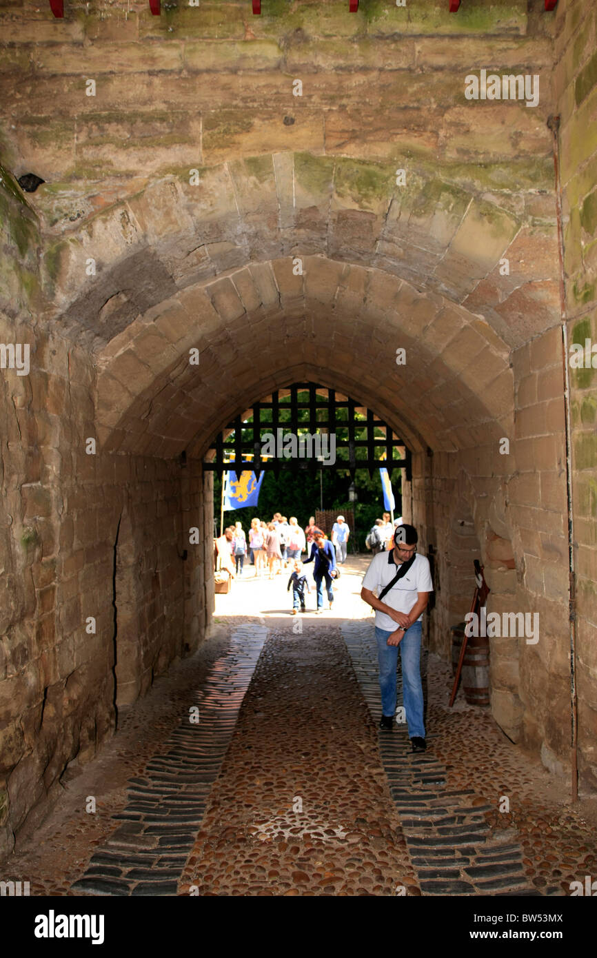 Through the Portcullis and into the inner courtyard of Warwick Castle ...