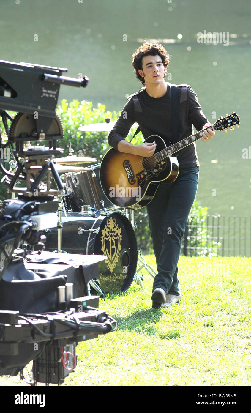 The Jonas Brothers Band Shoots Music Video Stock Photo - Alamy