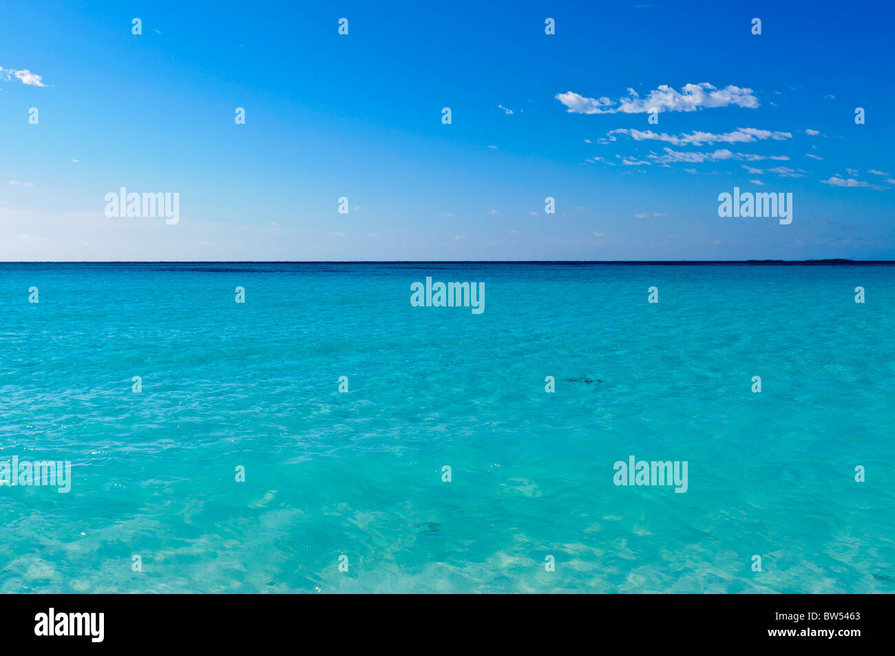 Caribbean water and sky hi-res stock photography and images - Alamy