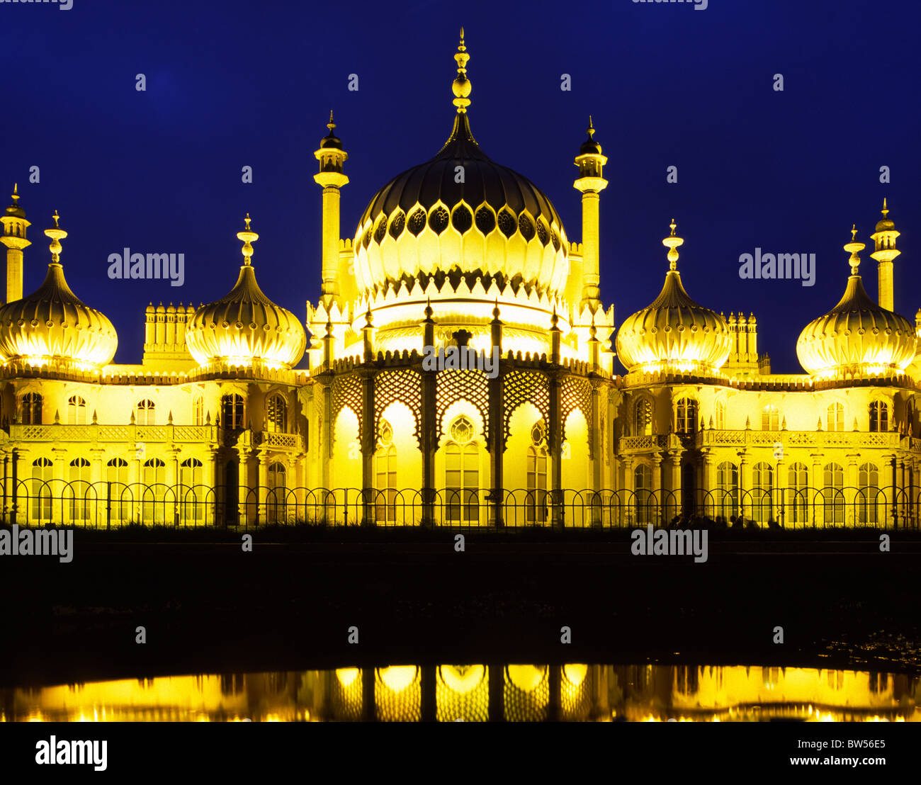 Brighton Royal Pavilion, Illuminated At Night Stock Photo - Alamy