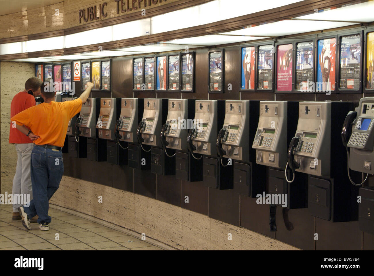 Lines for telephones hi-res stock photography and images - Alamy
