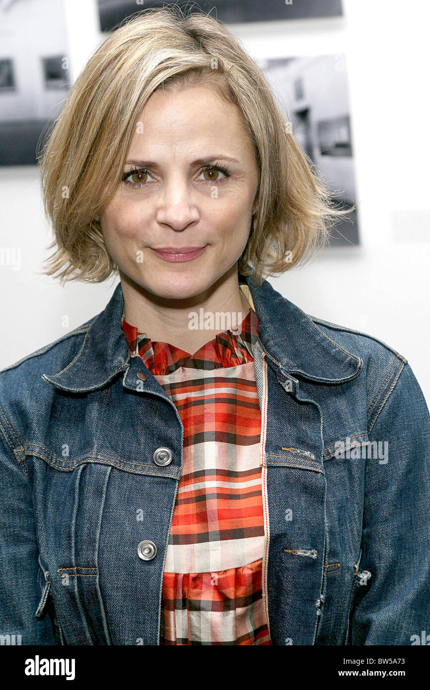 SNOW ANGELS Special Screening Stock Photo - Alamy