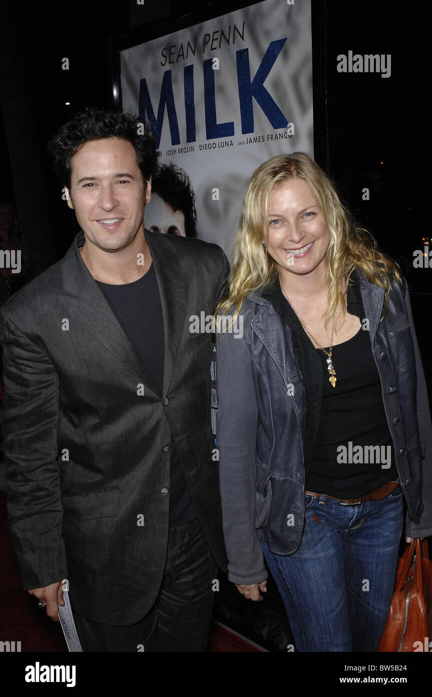 Rob morrow and debbon ayer hi-res stock photography and images - Alamy