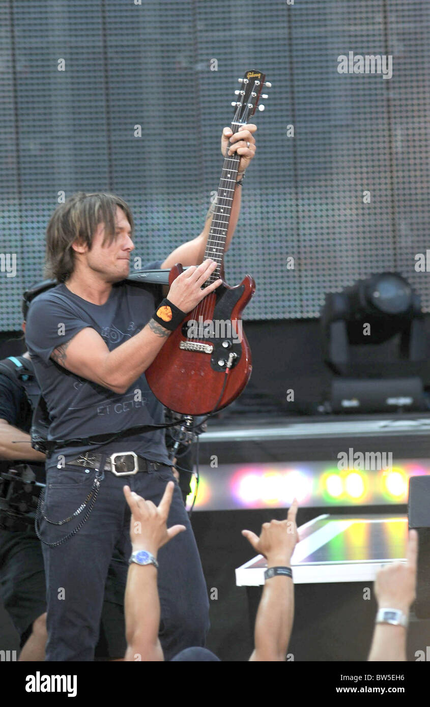 Keith urban in concert 2008 hi-res stock photography and images - Alamy