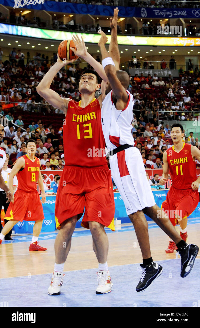 Yao ming china mens basketball team 85 hi-res stock photography and ...