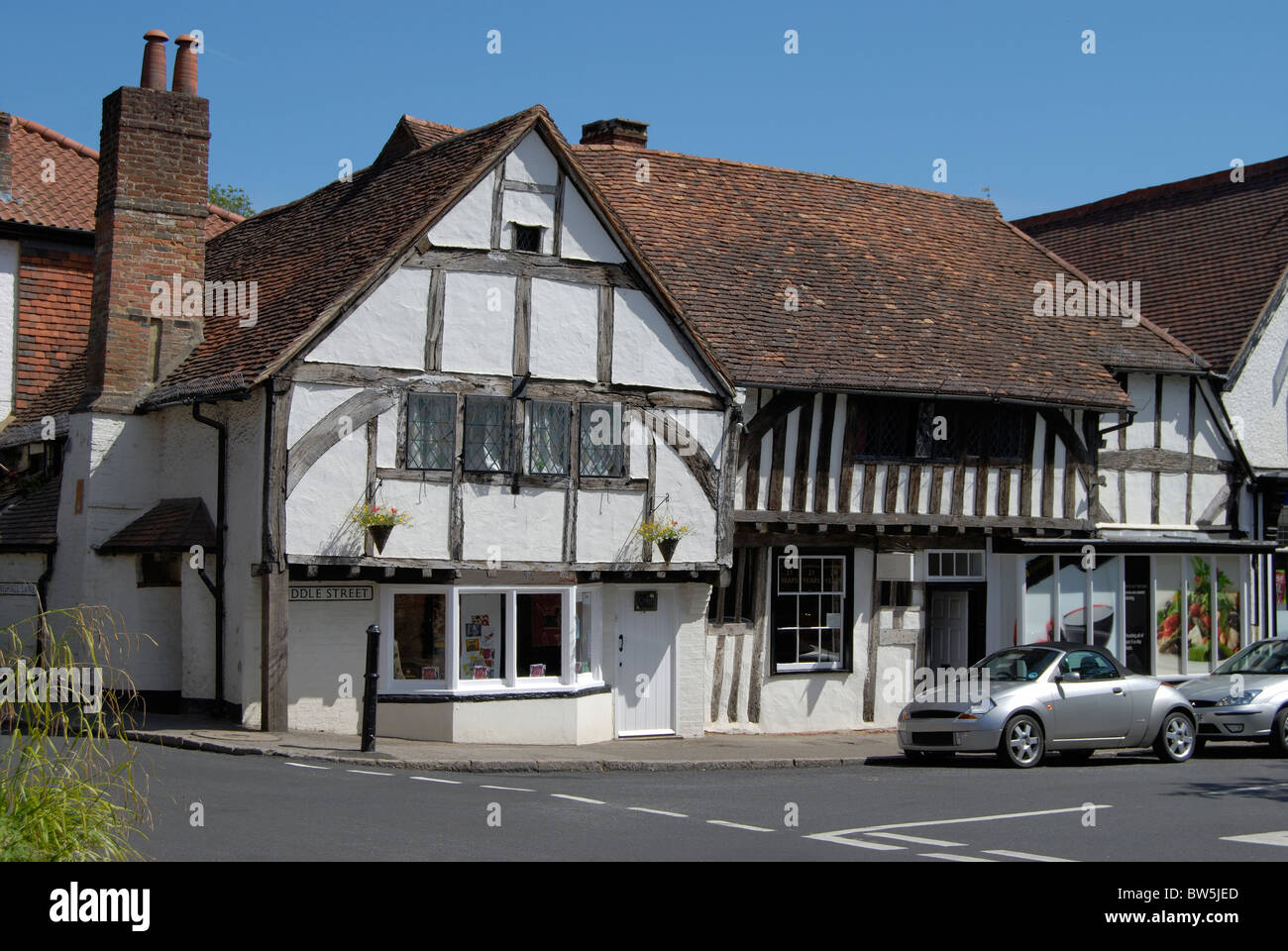 Shere surrey cottage village hi-res stock photography and images - Alamy