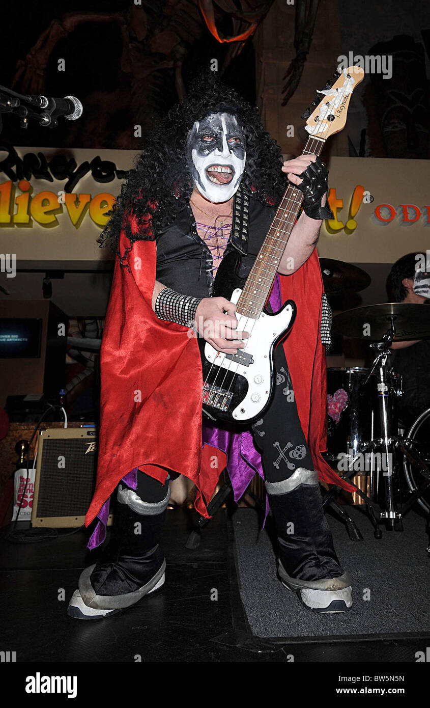 Mini Kiss Performs at Ripley's Believe It or Not Stock Photo - Alamy