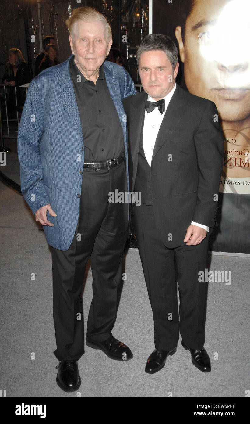 THE CURIOUS CASE OF BENJAMIN BUTTON Premiere Stock Photo - Alamy