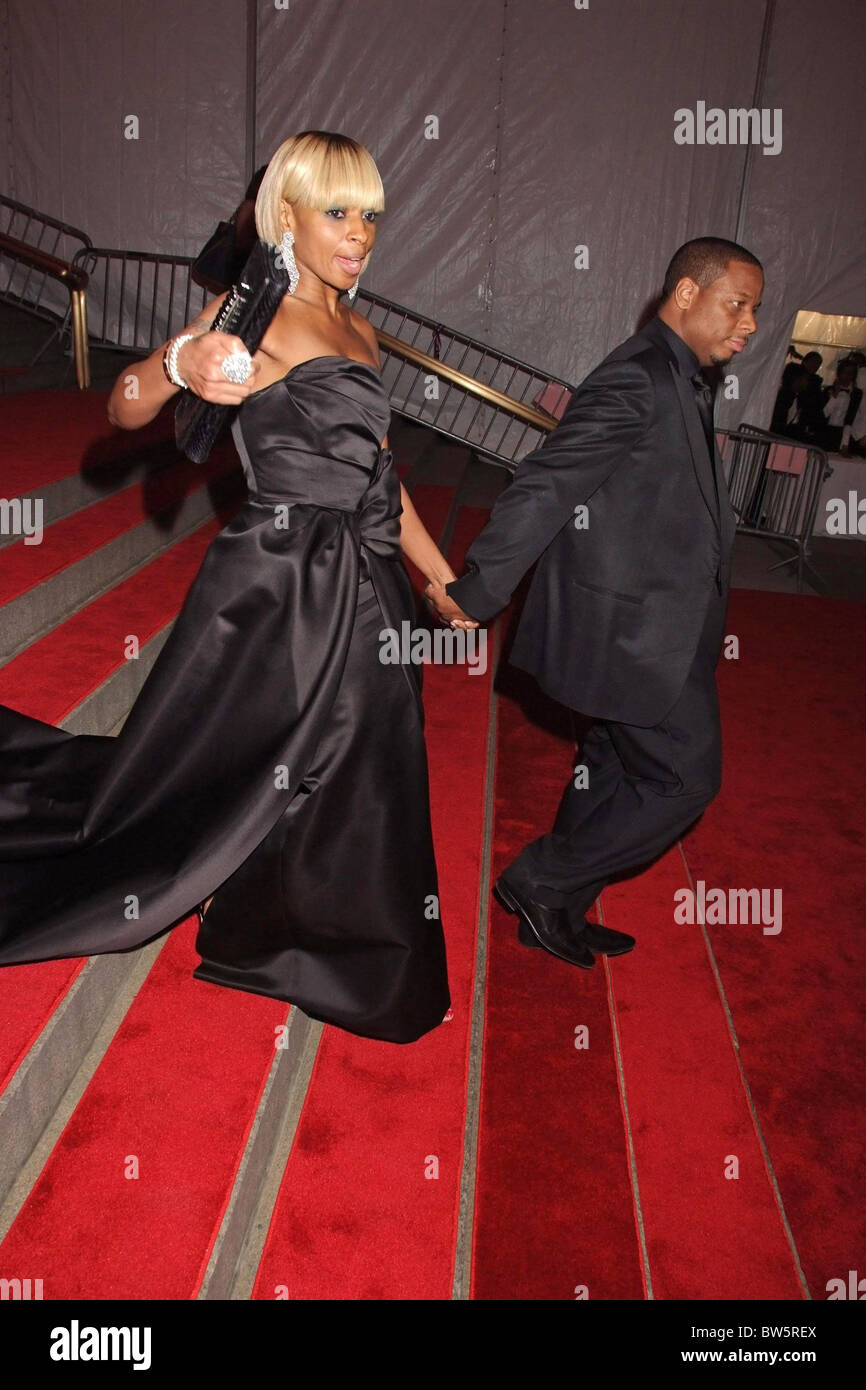 Superheroes: Fashion and Fantasy Gala Stock Photo - Alamy