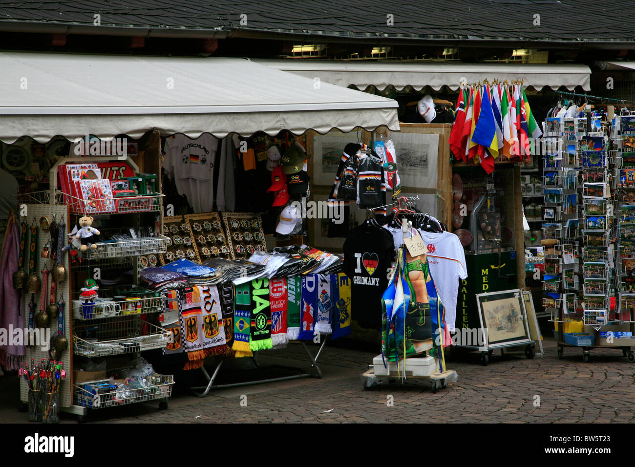Colourful market stalls in Heidelberg, Germany Stock Photo - Alamy