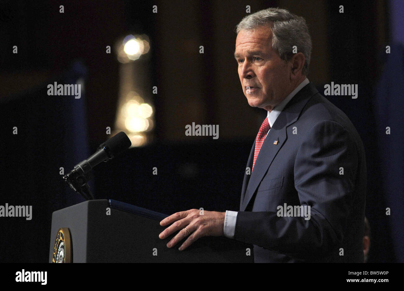 George w bush speech 2008 hi-res stock photography and images - Alamy