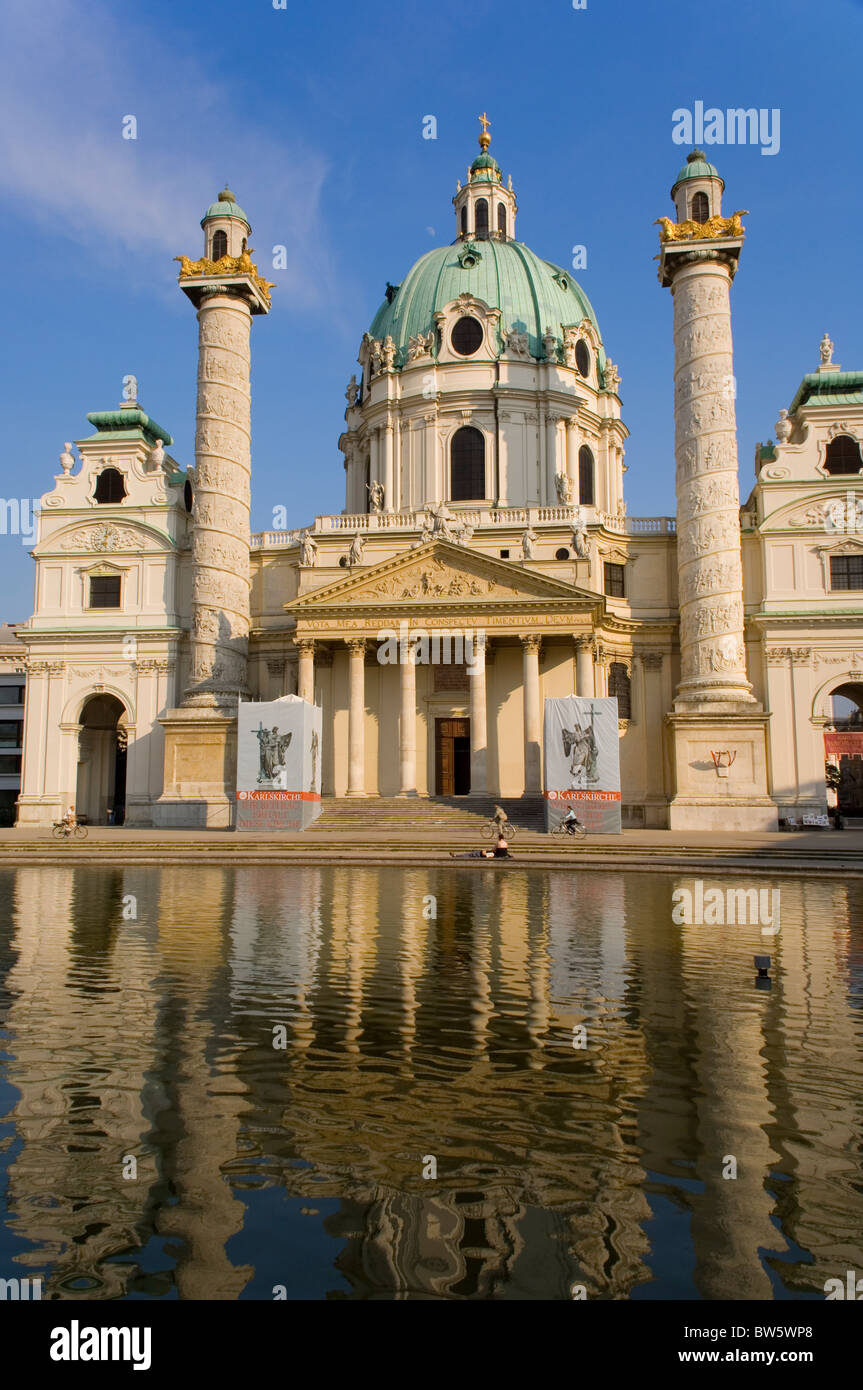 Vienna, Karlsplatz, Karlskirche Stock Photo - Alamy