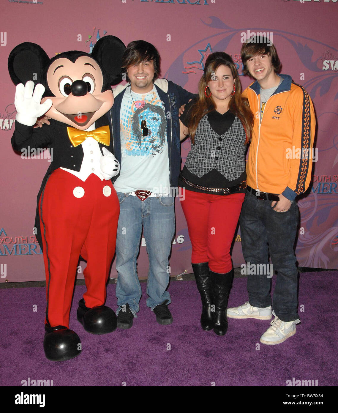 Miley Cyrus Sweet 16 Birthday Party and Concert Stock Photo - Alamy