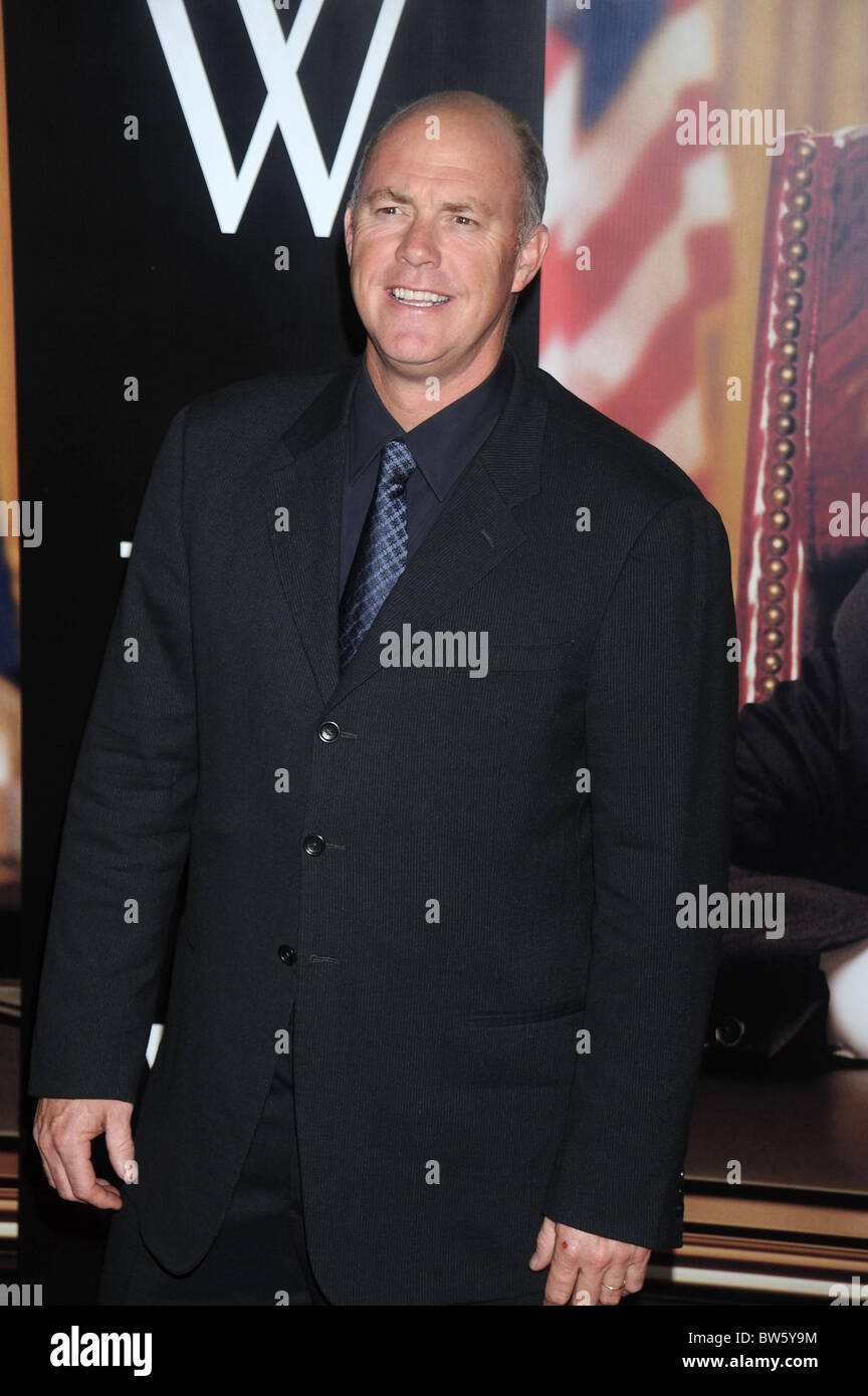 New York Premiere of Oliver Stone's W Stock Photo - Alamy