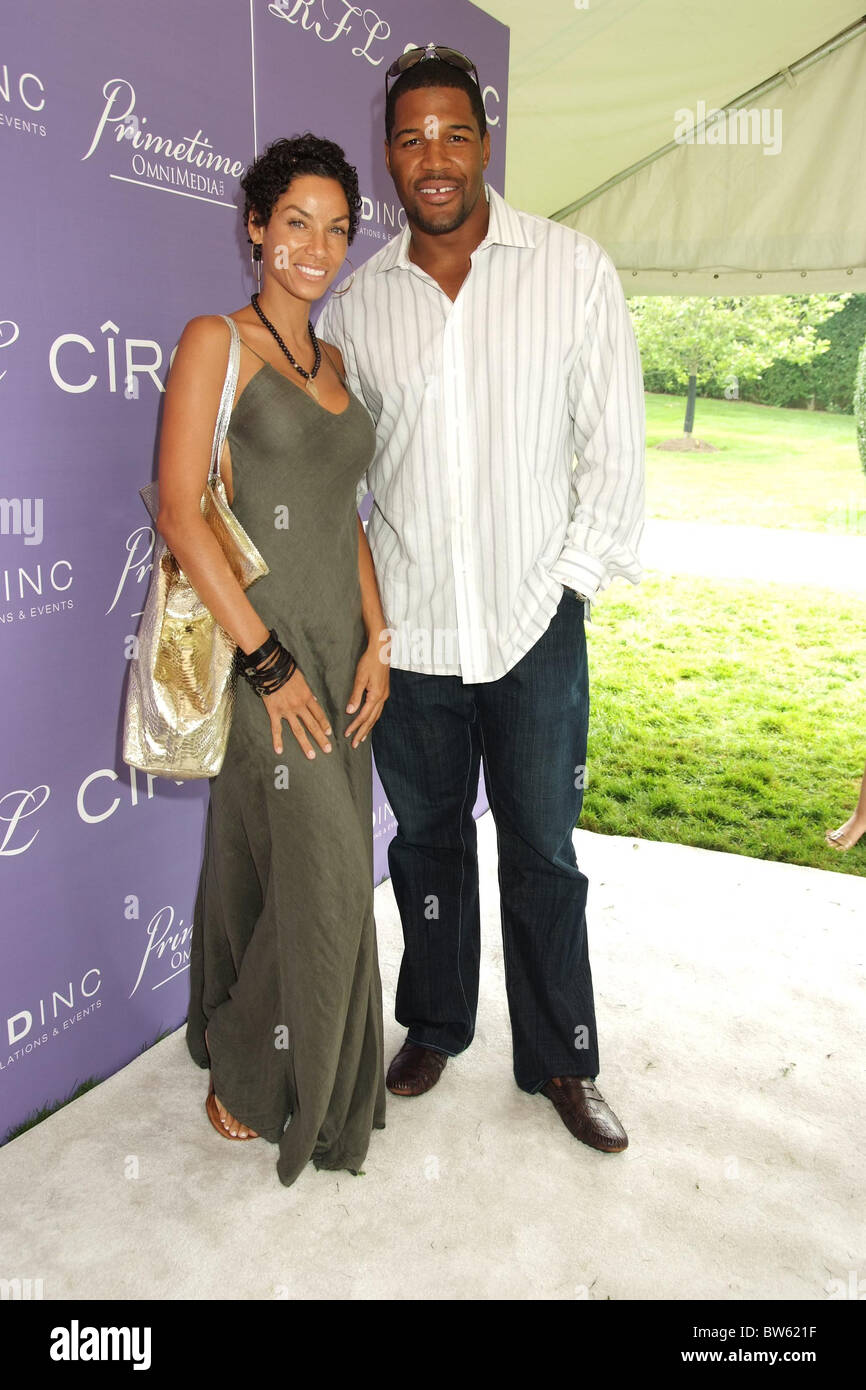 The Reginald F. Lewis Foundation Award and Museum Benefit Stock Photo ...