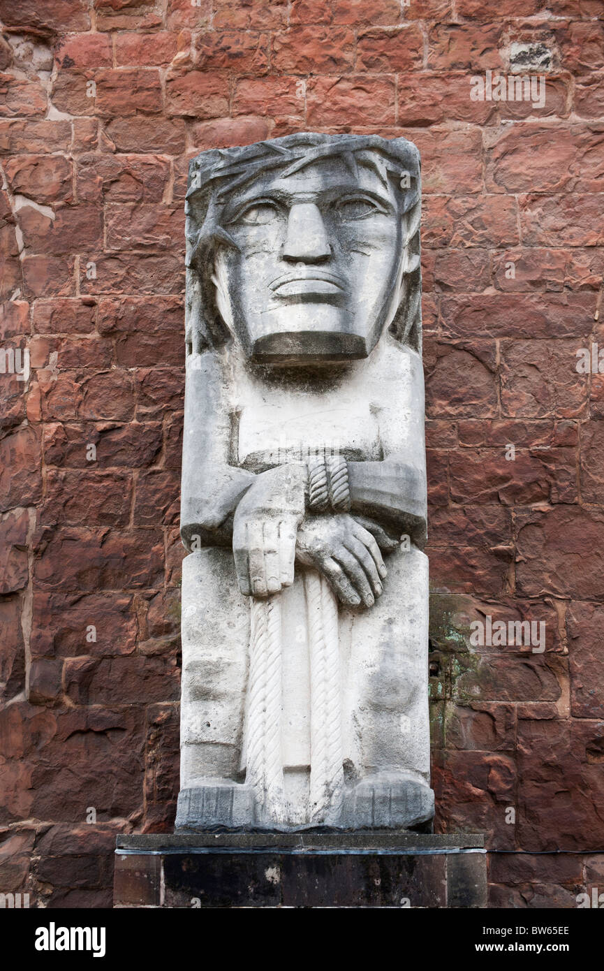 Jacob Epstein's Ecce Homo sculpture in old Coventry cathedral ...