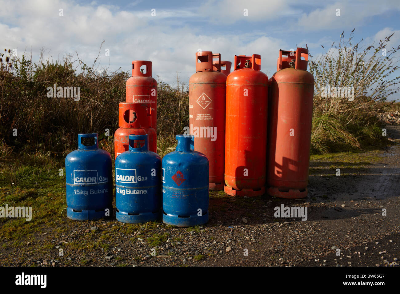 Calor gas cannisters hi-res stock photography and images - Alamy