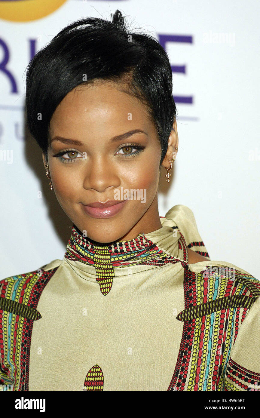 Clive Davis Pre-Grammy Party Stock Photo - Alamy