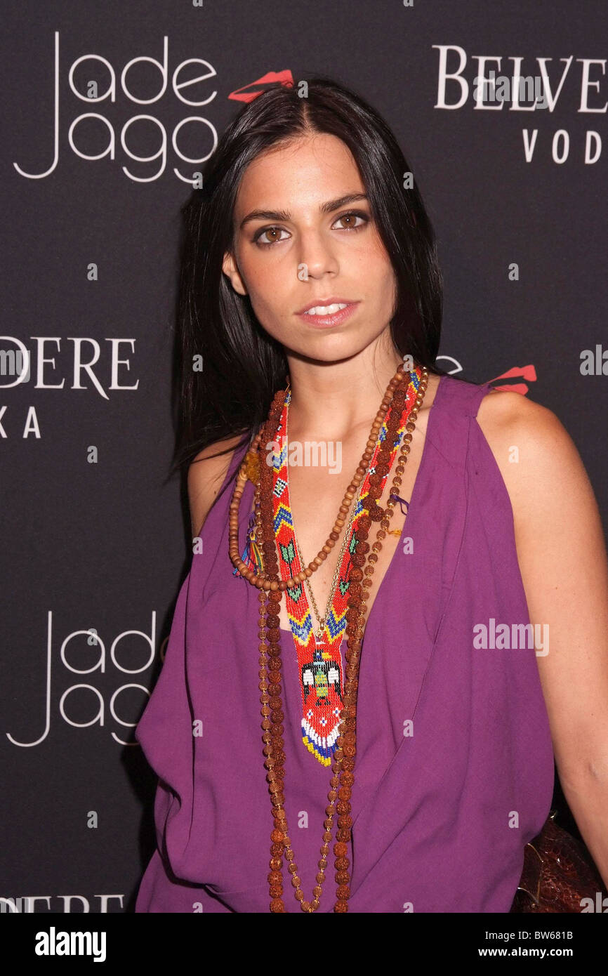 Jade Jagger Unveils $250,000 Belvedere Jagger Dagger Stock Photo - Alamy