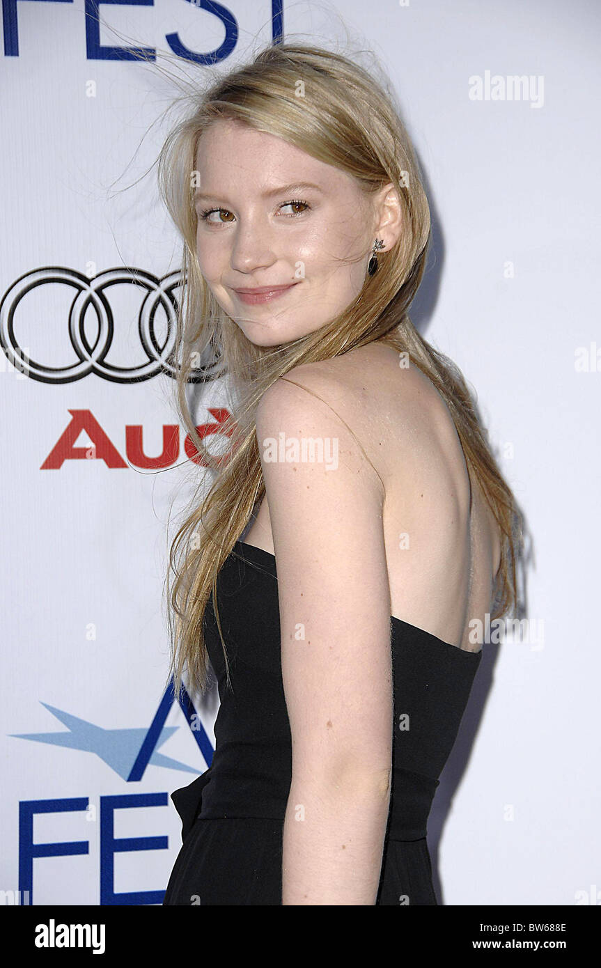 DEFIANCE Premiere at 2008 AFI Fest Stock Photo - Alamy