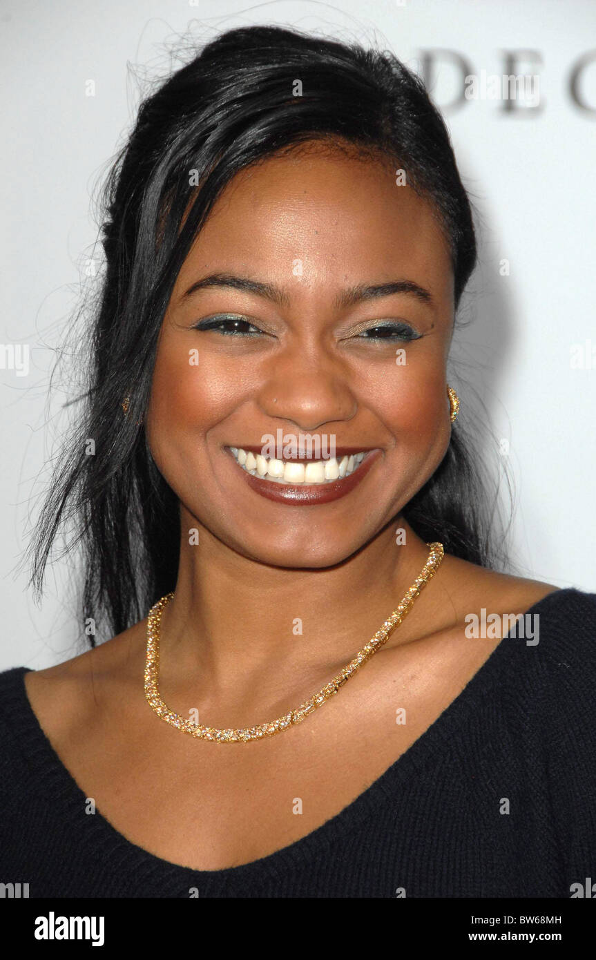 SEVEN POUNDS Premiere Stock Photo - Alamy