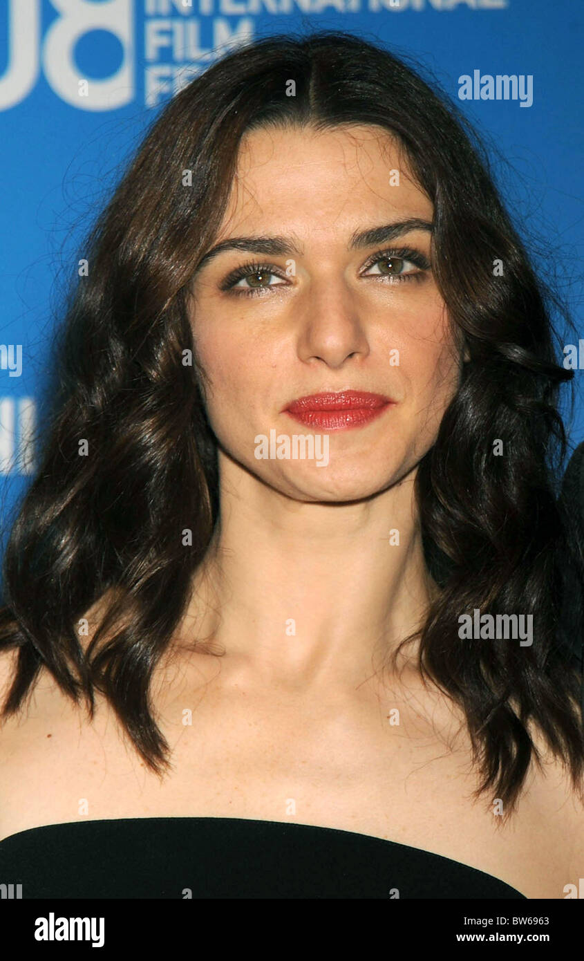 THE BROTHERS BLOOM Press Conference Stock Photo - Alamy