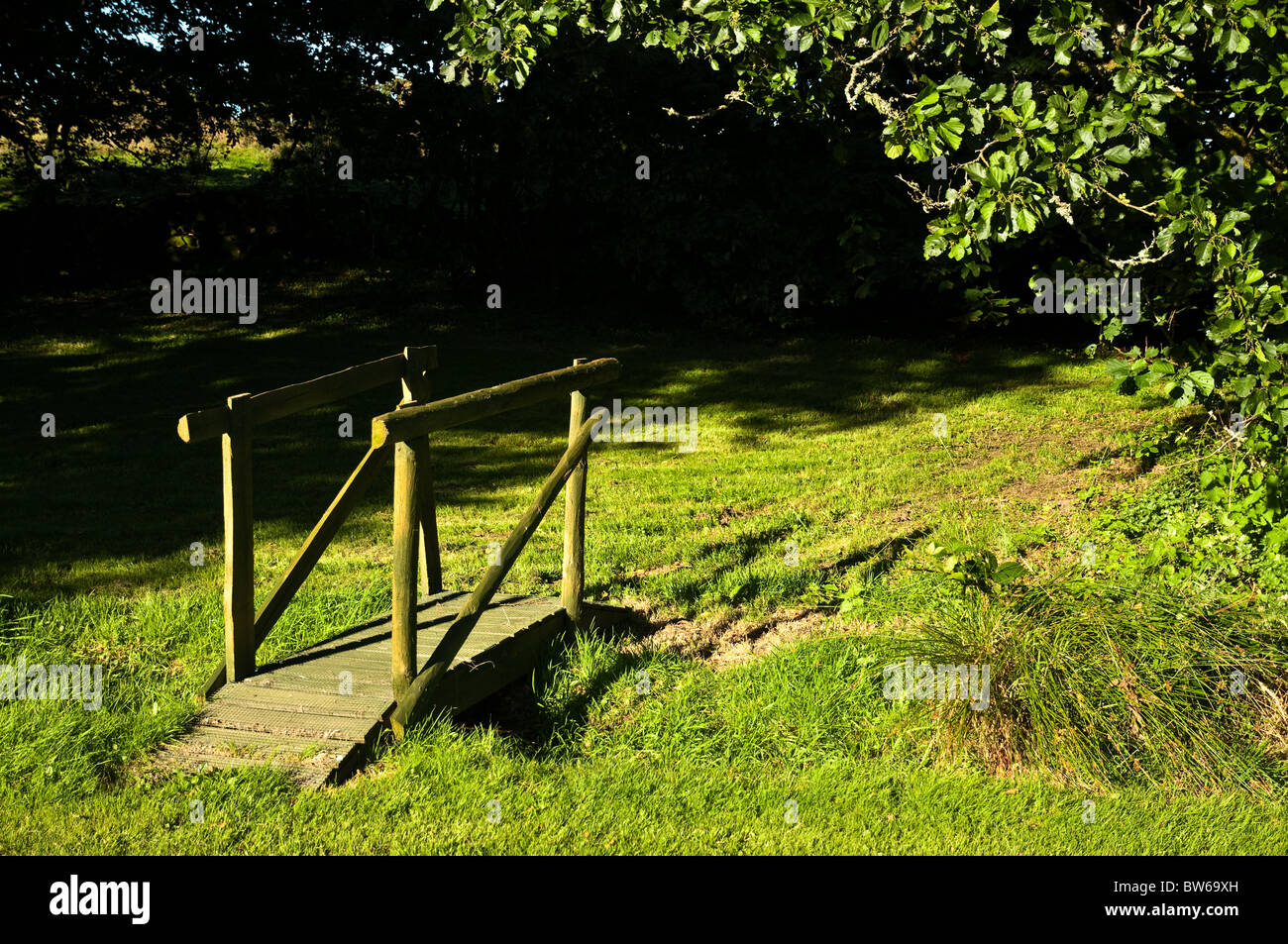 Gully bridge hi-res stock photography and images - Alamy