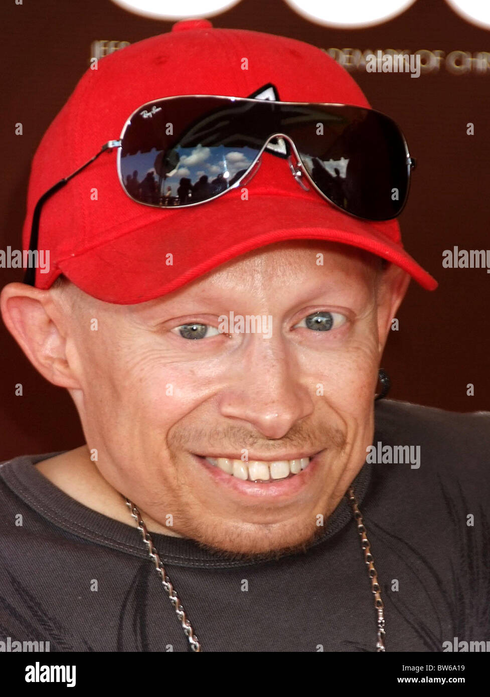 Tony Hawk Foundation Stand Up For Skateparks Benefit Stock Photo - Alamy