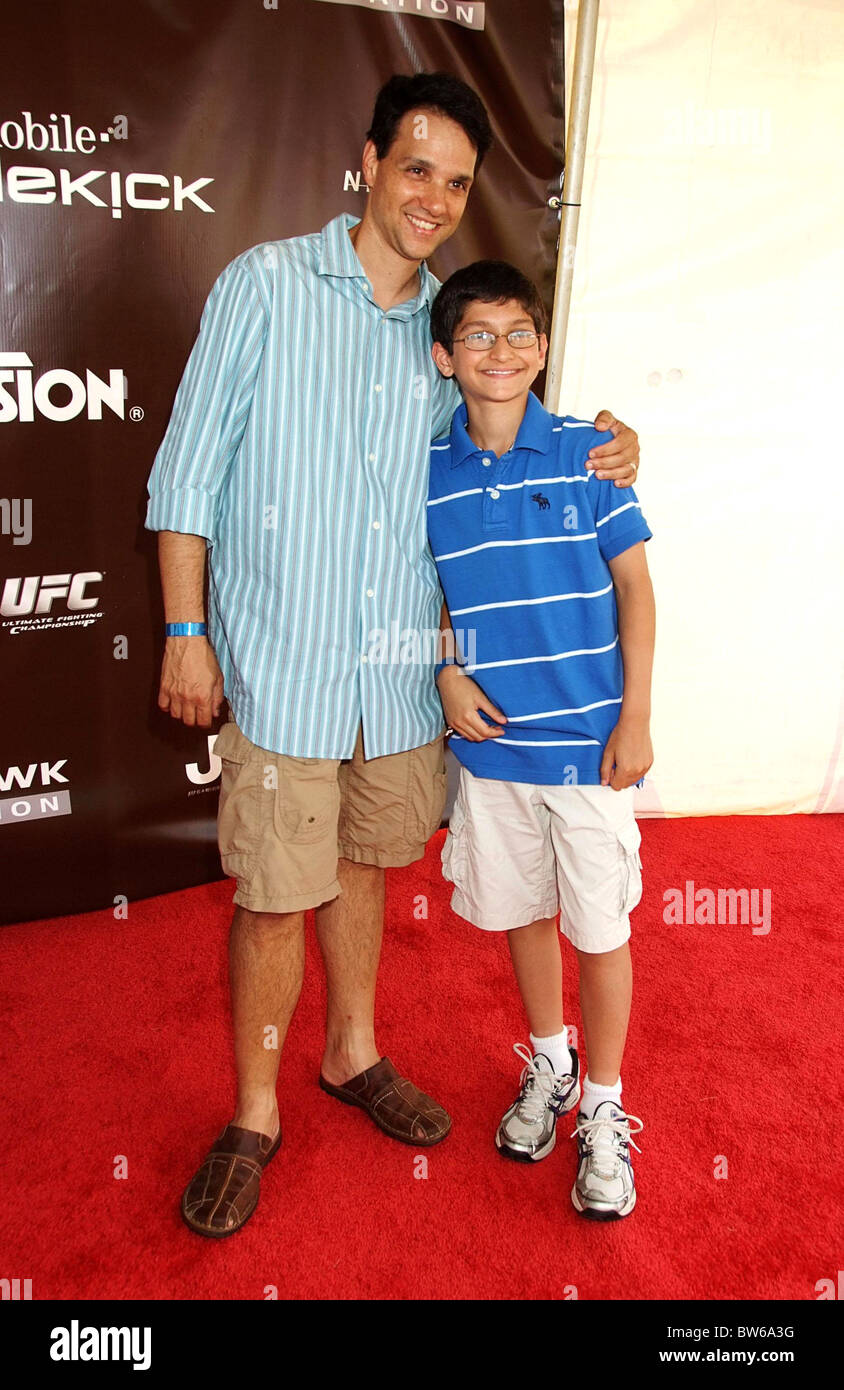 Tony Hawk Foundation Stand Up For Skateparks Benefit Stock Photo - Alamy