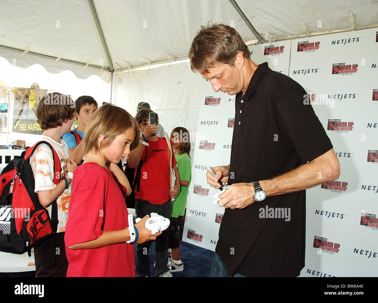 Tony Hawk Foundation Stand Up For Skateparks Benefit Stock Photo - Alamy